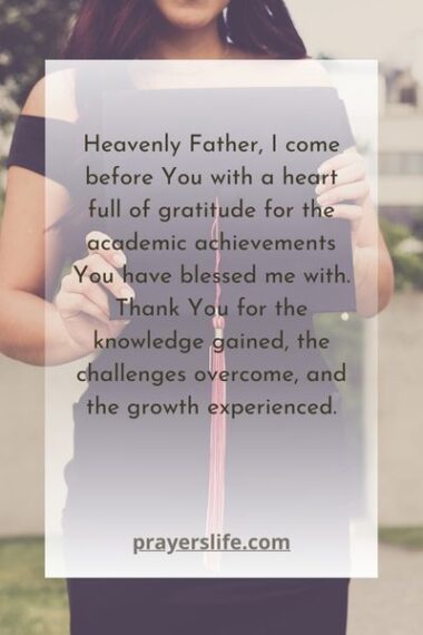 19 Powerful Prayers For A Graduating Student